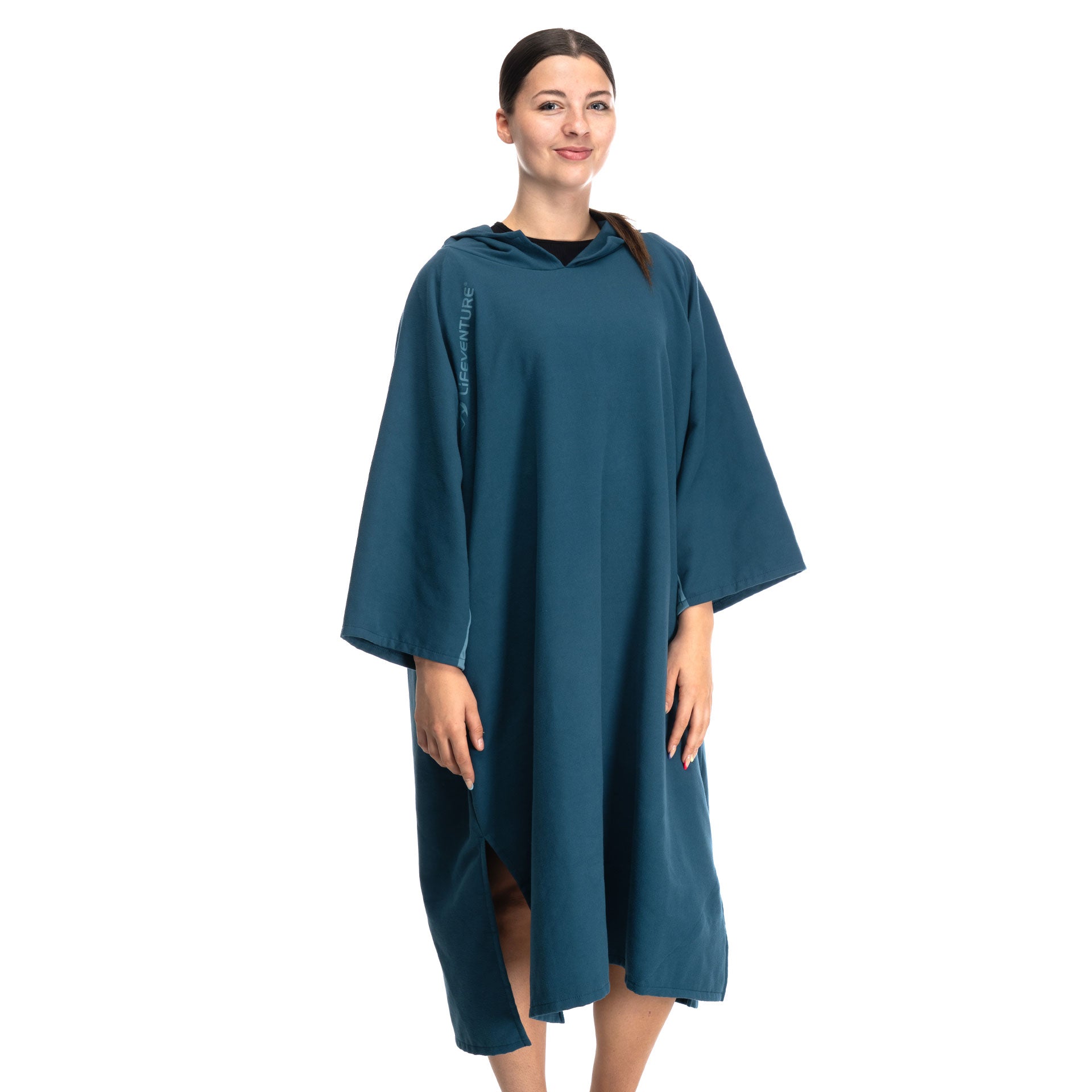Compact Changing Robe | Changing Towel | Lifesystems EU